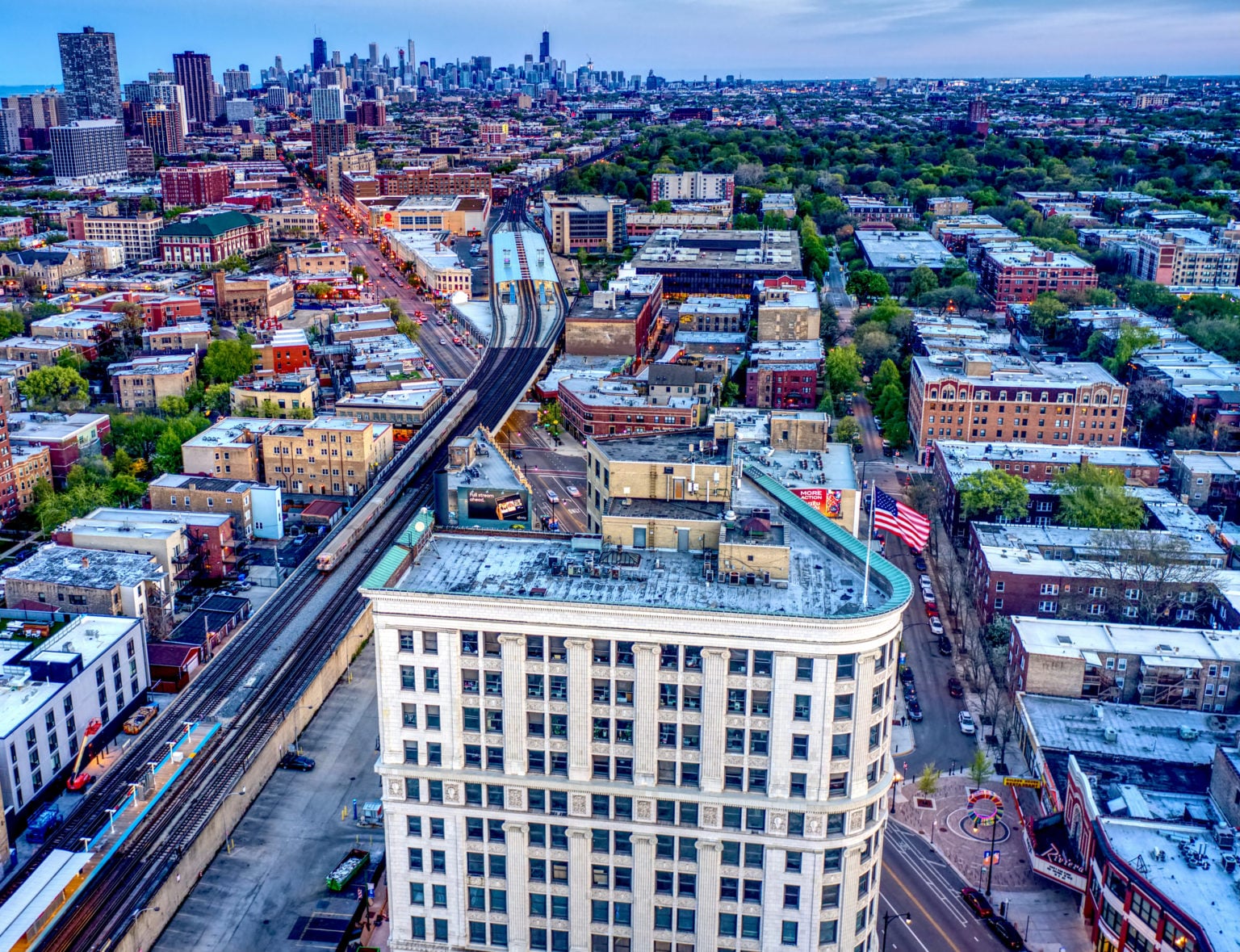 2025 Guide to Chicago Neighborhoods and Suburbs